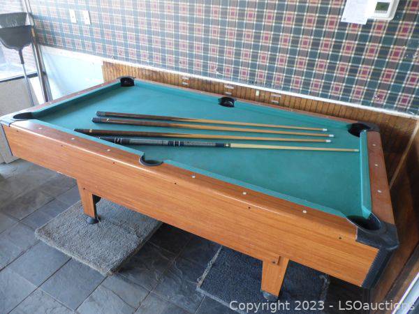 Harvard Sports Pool Table