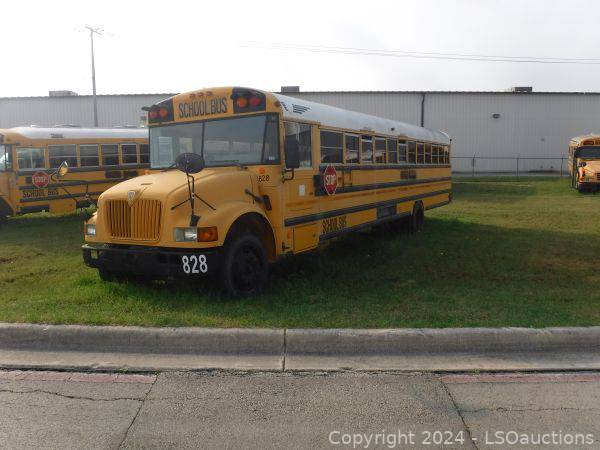 2004 International School Bus
